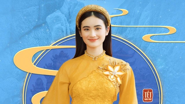 Chuy N Showbiz Hoa H U Nhi D Nh Th Ng L Ng U Ti N L M T Thi N